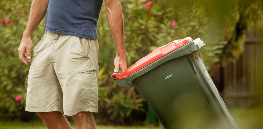 Council to offer free bigger red bins to residents - 98.1 Power FM